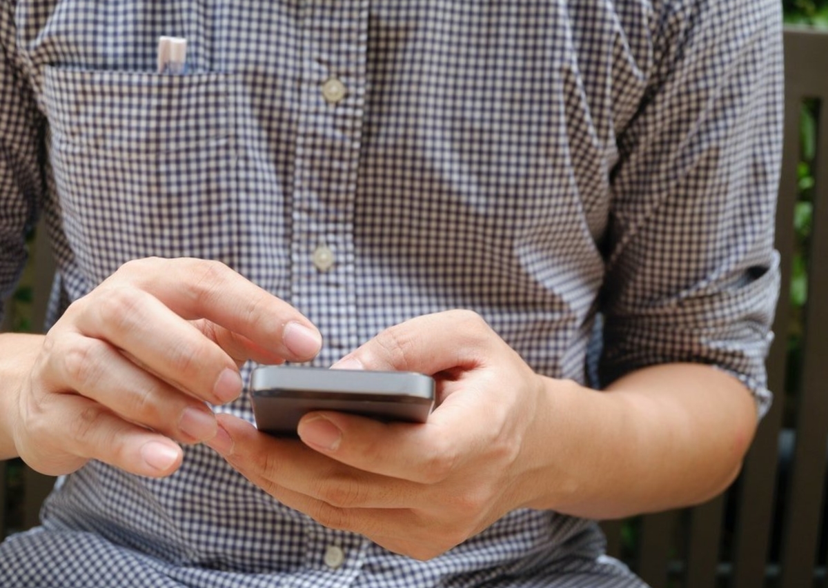 Экс-прокурор осужден за взятку в виде смартфона